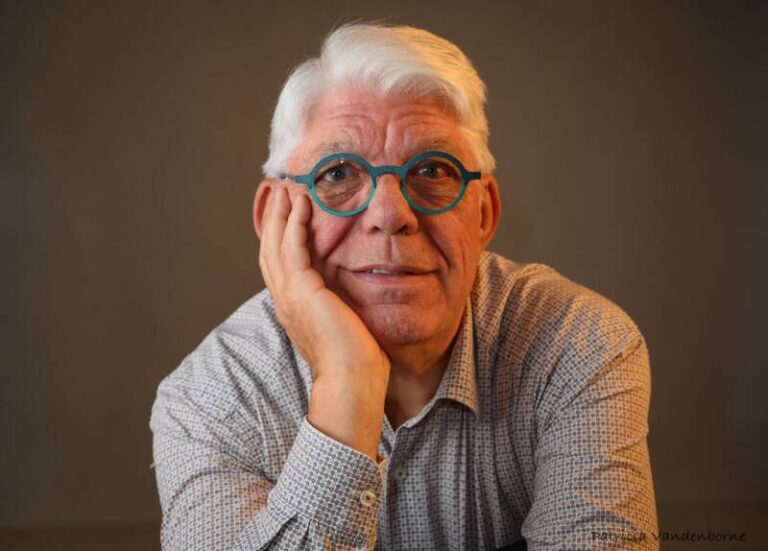 Jos Lacroix vereeuwigt 50 jaar Keizerlijke Commanderie in jubileumboek ...